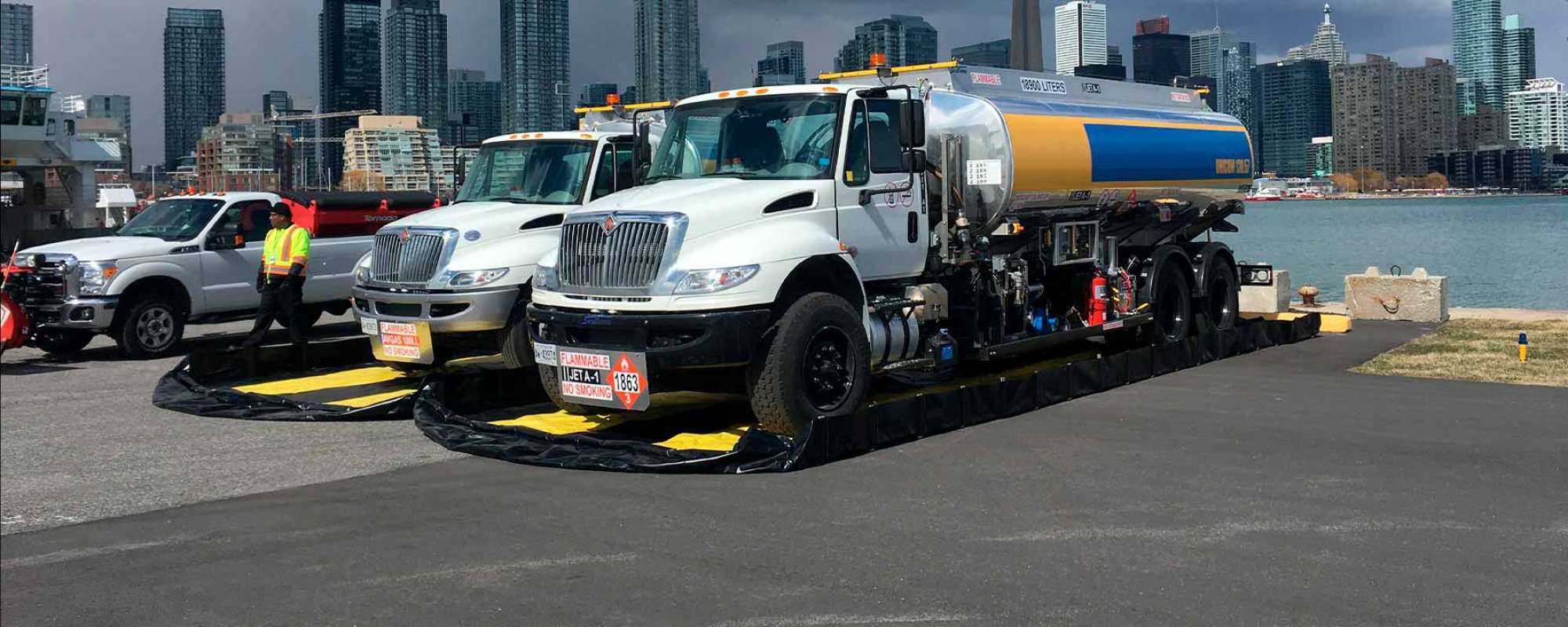 Folding Frame Tanks | Spill Containment | Husky Portable Containment